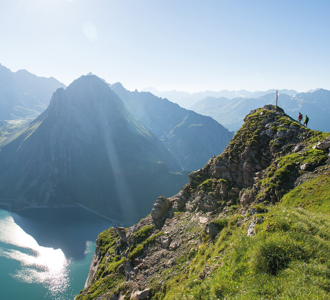 Relaxation and nature in Braz